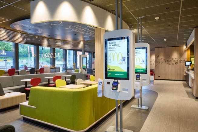 Im Emmen Center gibt es jetzt dreistöckigen McDonald’s Im Emmen Center gibt es jetzt dreistöckigen McDonald’s