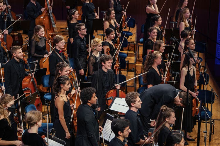 Das ZJSO erzeugt Euphorie pur beim Jubiläumskonzert im KKL Luzern Das ZJSO erzeugt Euphorie pur beim Jubiläumskonzert im KKL Luzern