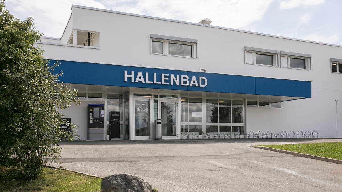 Seon: Die Gemeindeverwaltung erhält Arbeitsplätze im Hallenbad Seon: Die Gemeindeverwaltung erhält Arbeitsplätze im Hallenbad